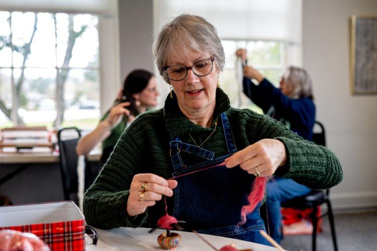 Umpqua Weavers and Spinners showcase their close-knit community at open ...