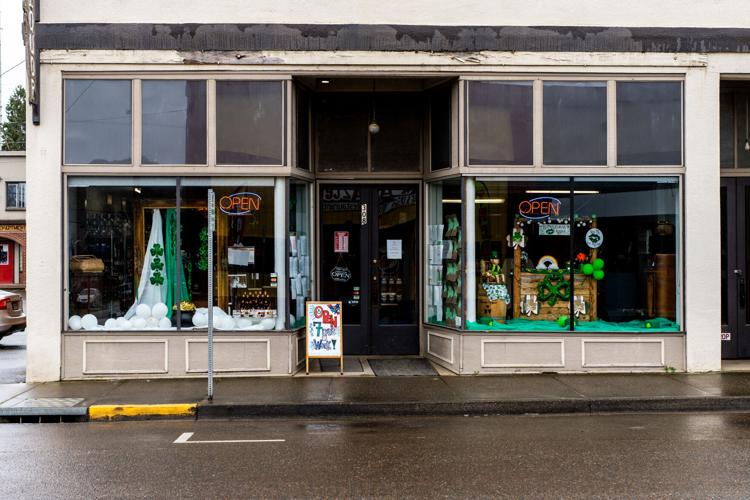 Riddle liquor store ready for the St. Patrick's rush | Local News ...
