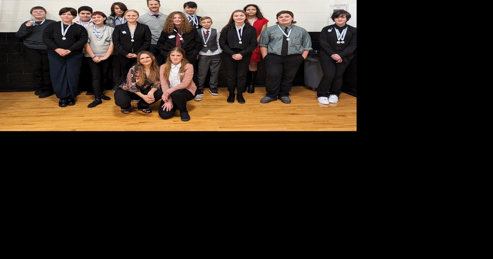 Roseburg students qualify for state in FBLA regionals competition ...