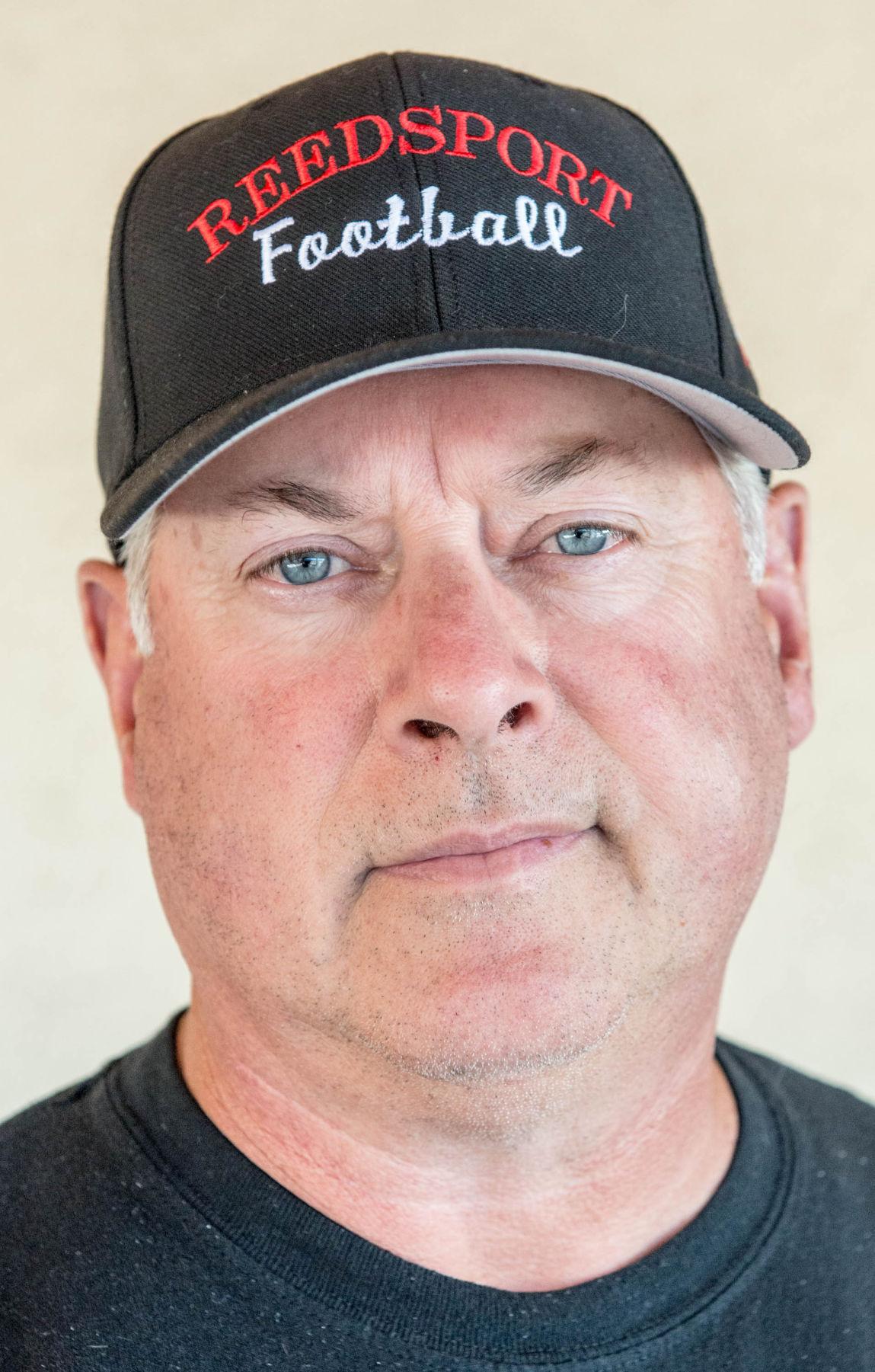 Reedsport High coach Lynn Fulps makes his final run | Preps | nrtoday.com