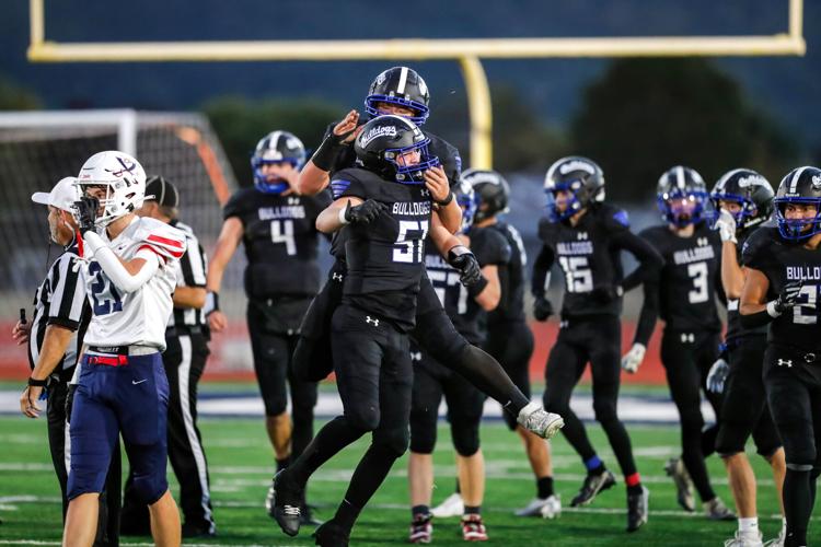 'Gritty' Sutherlin pounds Phoenix 42-7, improves to 3-0 | Prep Football ...