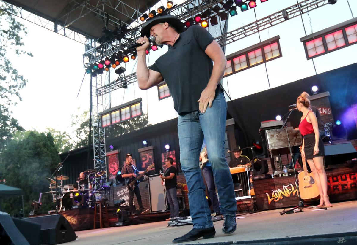 Trace Adkins brings country flair to the fair | Life | nrtoday.com