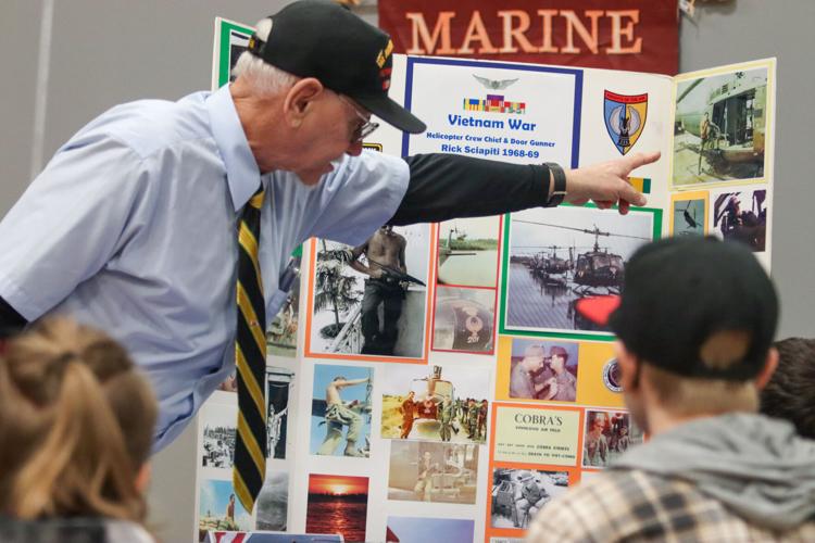 Sutherlin students visit with veterans | Local News | nrtoday.com