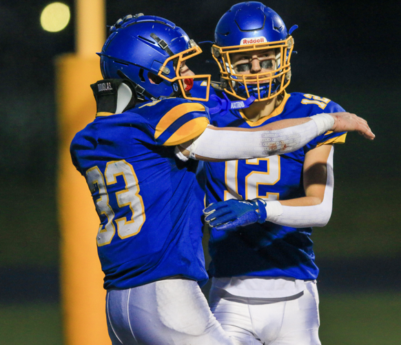 Oakland pulls away for 28-14 win over Gervais in Class 2A semifinals ...