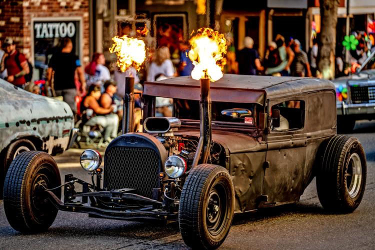 Annual Graffiti cruise brings weeklong celebration of cars to an end ...