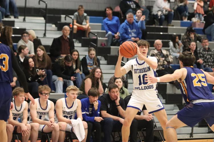 Two for the 'Dogs: Sutherlin sweeps Glide in boys, girls FWL basketball ...
