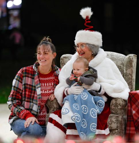 Small town’s tree lighting brings out community | Entertainment ...