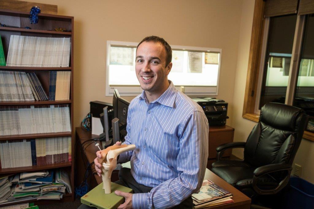 Nick Sexton turned Army training into orthopedic surgery career ...