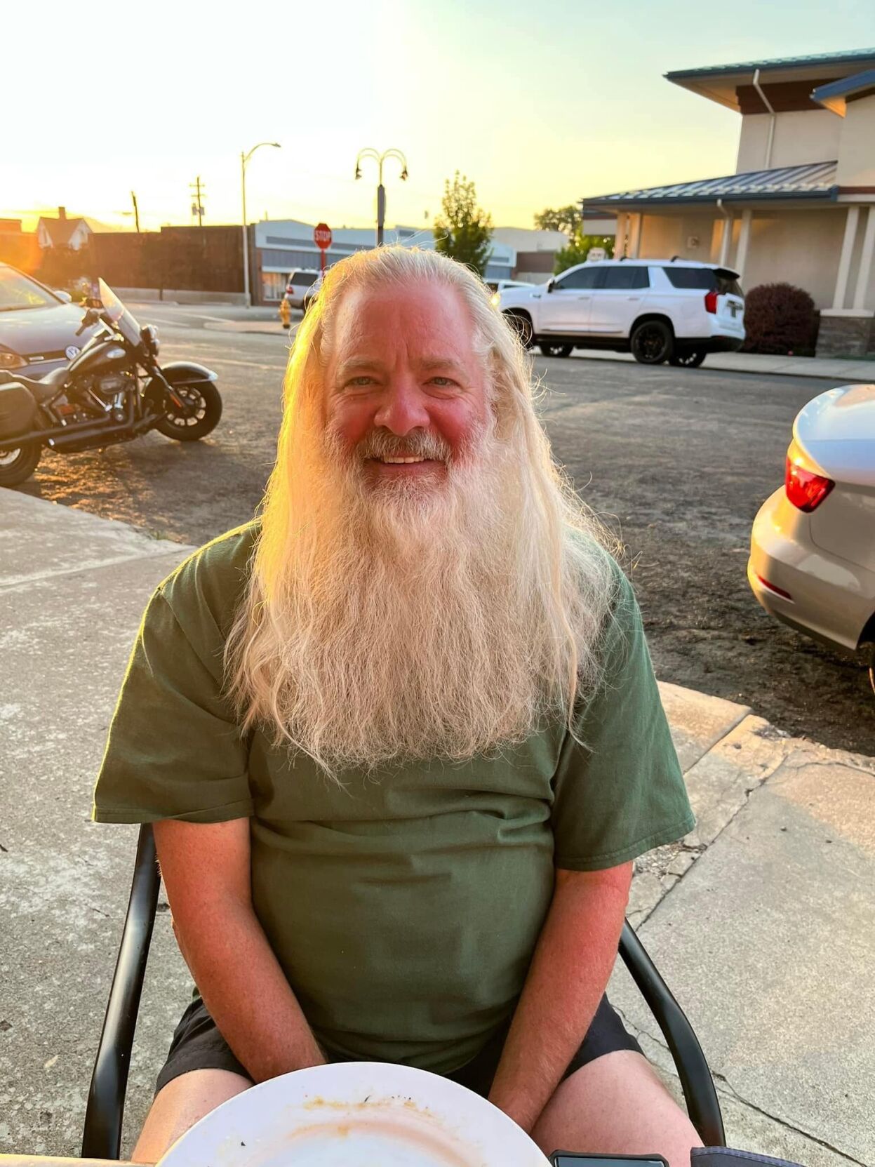 Calvin Palmquist, the beloved mailman and reluctant santa, remembered ...