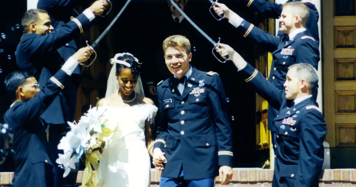 Dan and Dawnetta Loomis spent over 20 years in the service | Family ...