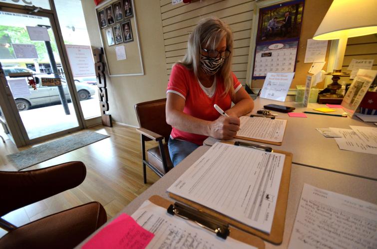 Gov. Kate Brown recall effort gathers steam in Douglas County ...