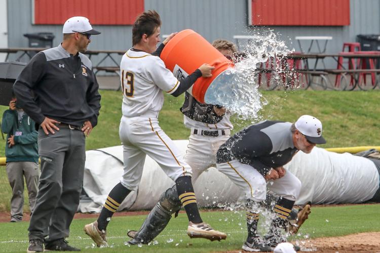 2022 News-Review sports Top 10 stories: Co-No. 1s, Oakland football ...