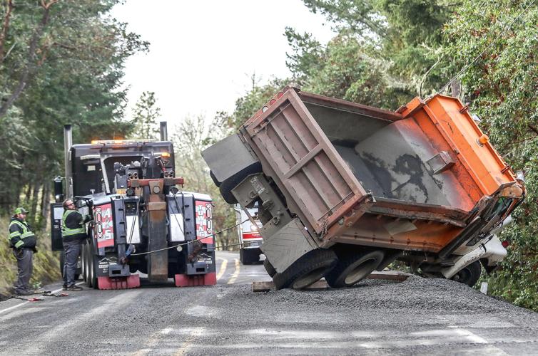 Dumped truck spills gravel, causes delays on Lookingglass Road | Local ...