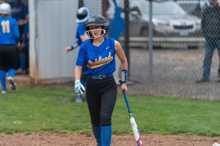 North Douglas beats Oakland 3-1, alone in first in Special District 5 ...