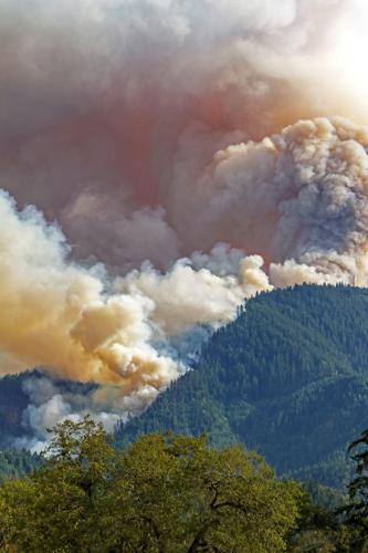 Milepost 97 Fire near Canyonville doubles in size overnight | Wildfires ...