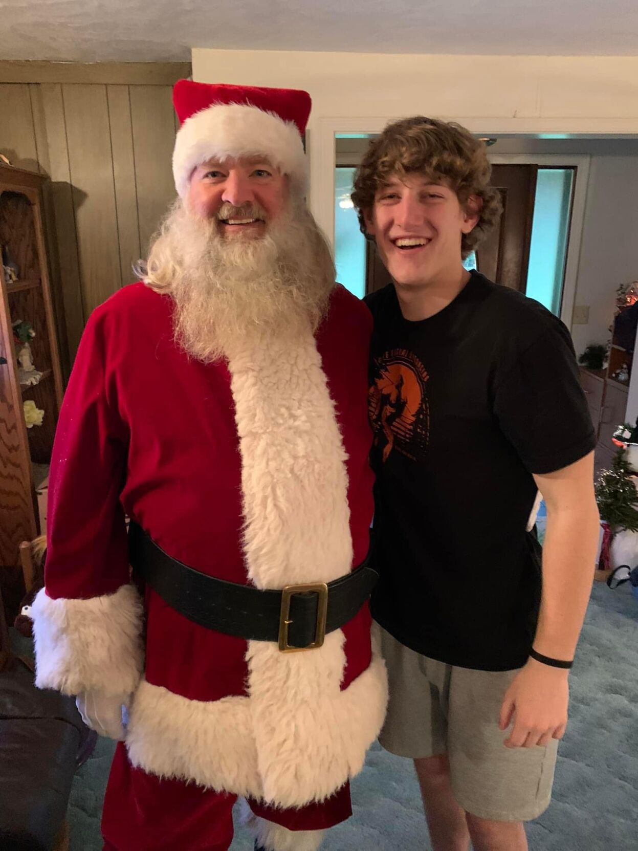 Calvin Palmquist, the beloved mailman and reluctant santa, remembered ...