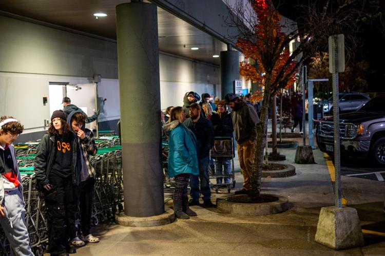 Black Friday customers get holiday shopping started early | Business ...