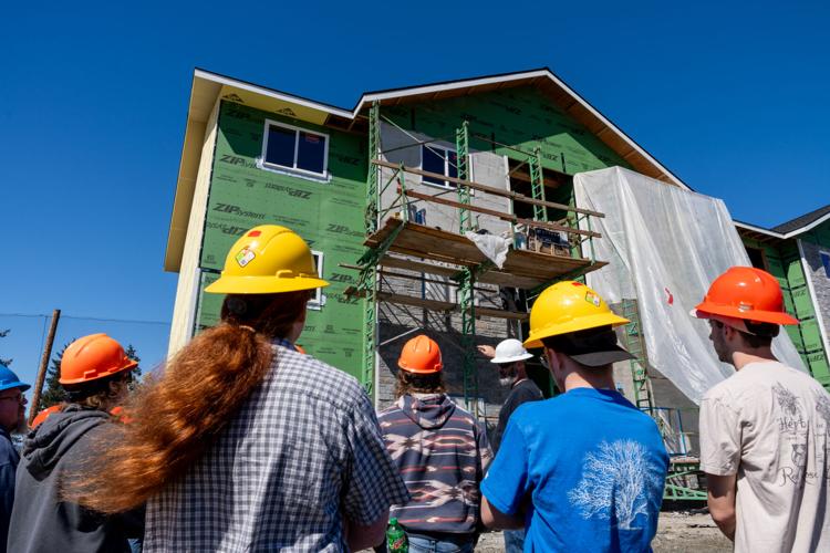 Students get hard facts on construction tour | Education | nrtoday.com