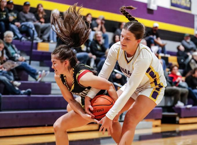 Bandon girls leave UVC behind, 65-35 | Prep Girls Basketball | nrtoday.com