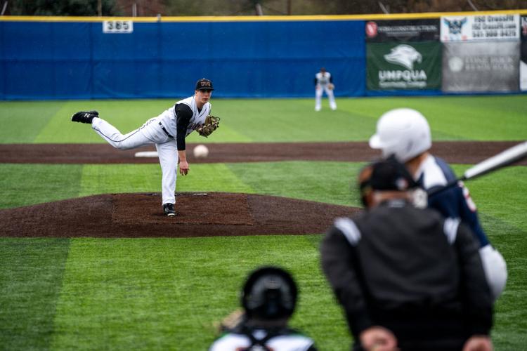 Big inning lifts No. 1 Kennedy past Umpqua Valley Christian, 10-4 ...