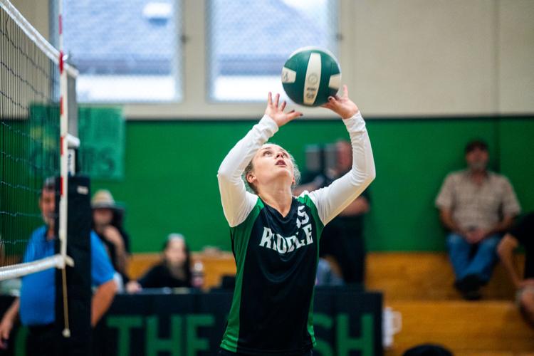 Myrtle Point rebounds from loss in first set, beats Riddle in Skyline ...