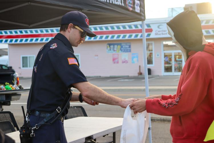 Trunk or treat: Sutherlin community comes together to celebrate ...