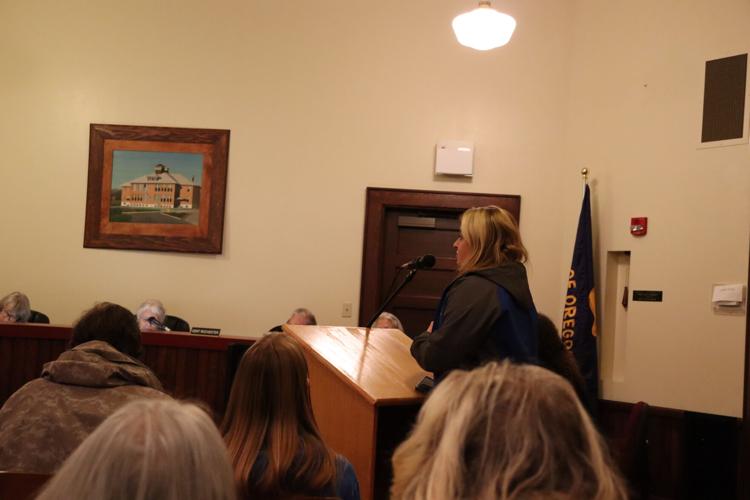 Oakland residents question, welcome new sign | Education | nrtoday.com