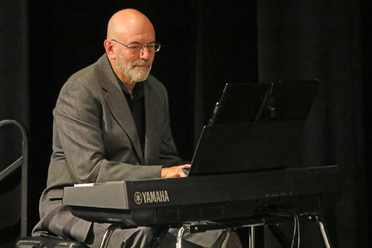 The Umpqua Singers perform "Flying High" concert at UCC | Entertainment ...