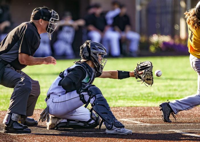 Haynes' big blow helps UVC advance with 11-5 victory over Bandon ...