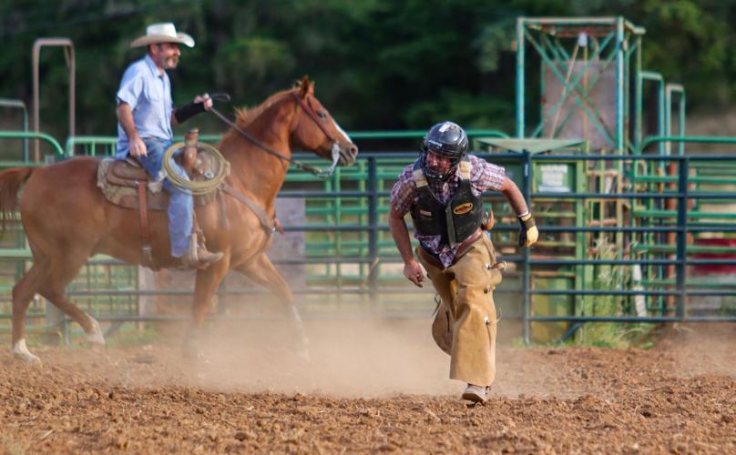 Principal and others prepare for Yoncalla Rodeo | Family | nrtoday.com