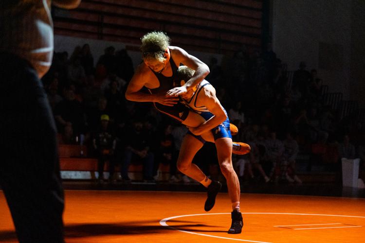 Roseburg wrestlers pin down 59-14 win over Grants Pass on senior night ...