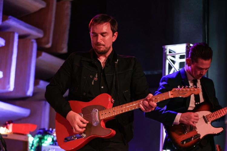 Slideshow: JD McPherson and Joel Paterson Bring The Christmas Party to ...