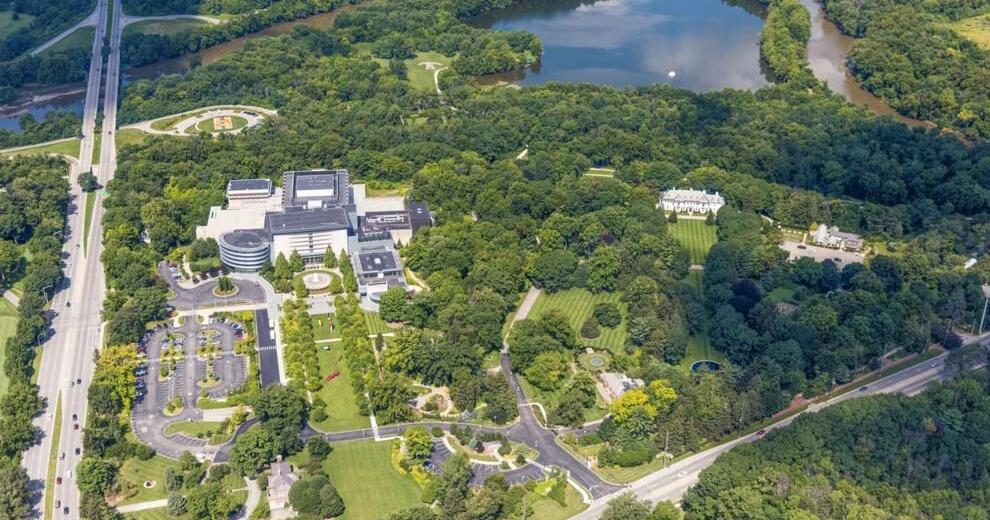 Charles Venable resigns from Newfields after job posting provoked ...