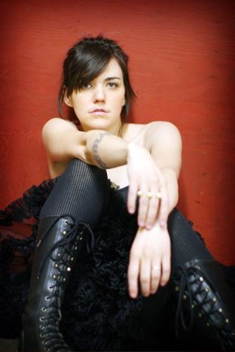 Revisiting with Emily Wells | Music | nuvo.net