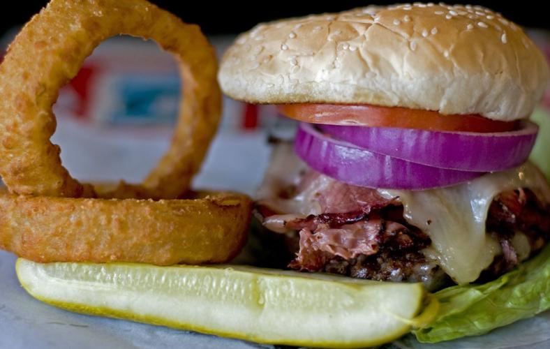 Boogie Burger: Swanky sidewalk style | Food | nuvo.net