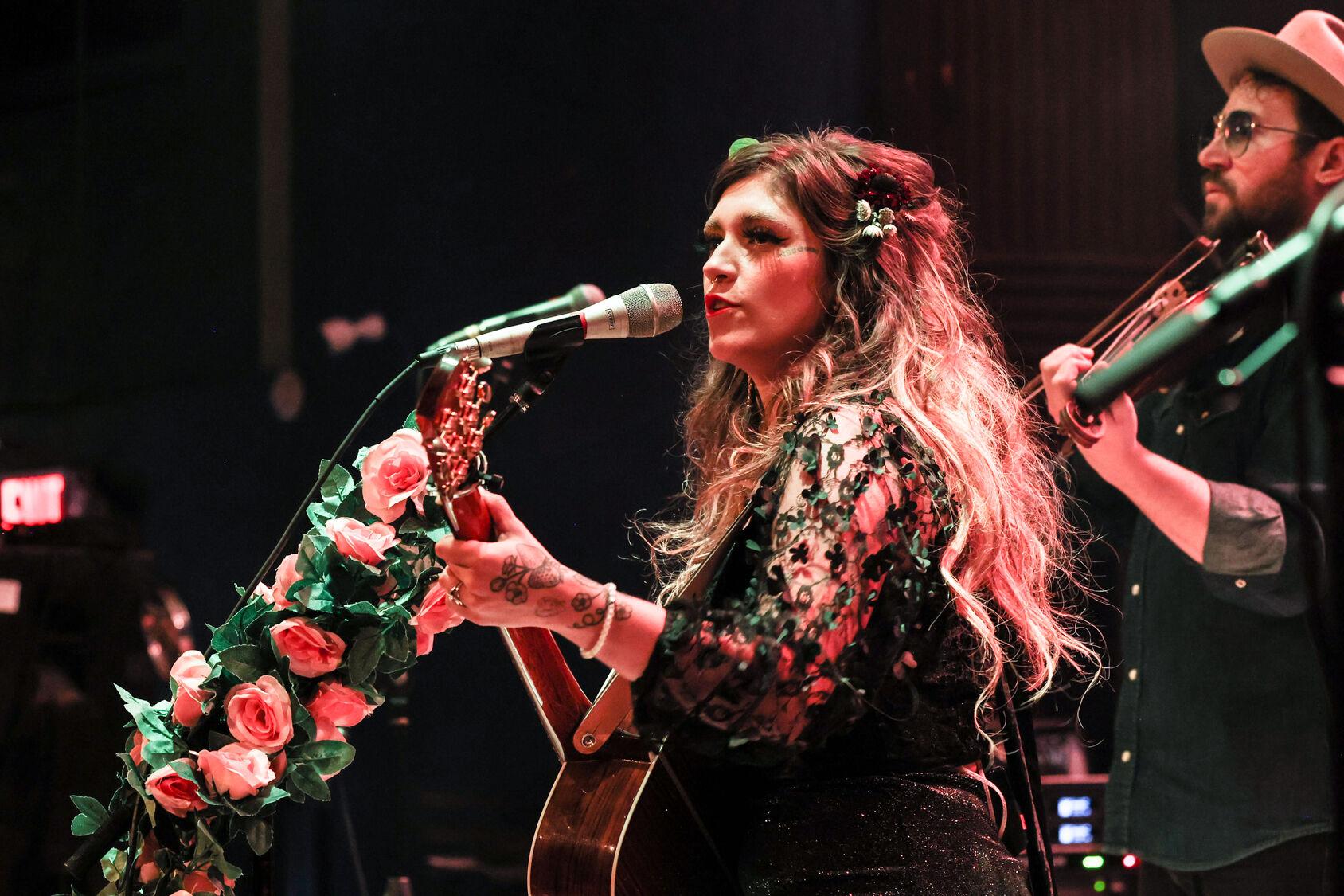 Sierra Ferrell – Long Time Going Tour with Jaime Wyatt | Review | nuvo.net