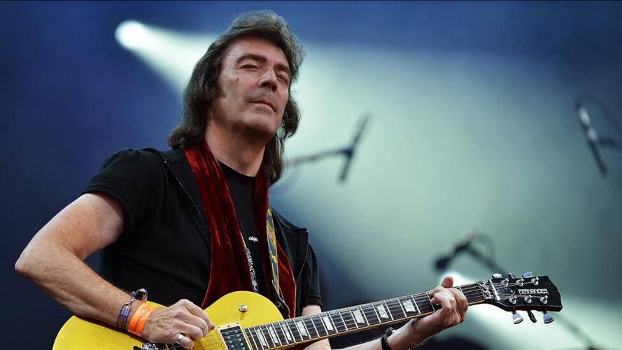 Steve Hackett is a true Guitar God | Music | nuvo.net