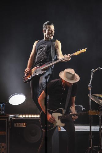 Slideshow: Dierks Bentley at Ruoff | Multimedia | nuvo.net