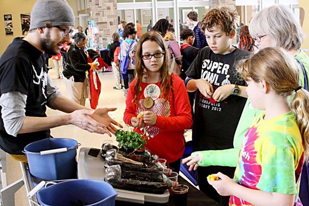 Going Green's 1st Annual Eco Science Fair at the Indiana State Museum ...