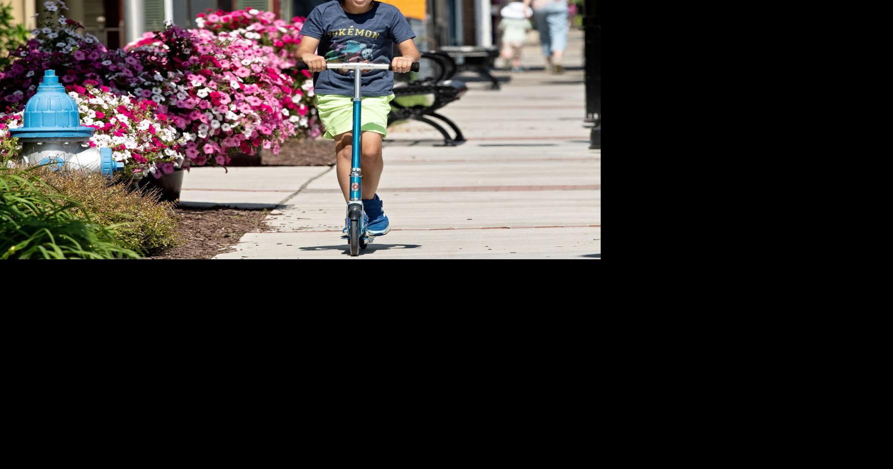 Scooting Around Town | Nvdaily | nvdaily.com