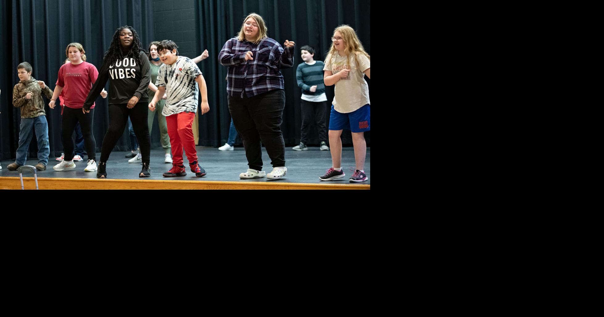 Spring musicals are in full swing at area schools | Nvdaily | nvdaily.com