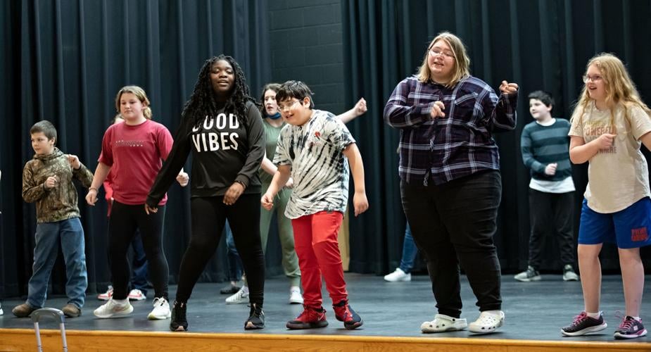 Spring musicals are in full swing at area schools | Nvdaily | nvdaily.com