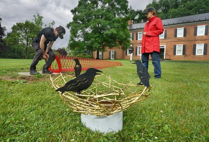 Outdoor sculpture exhibition on display at the MSV | Nvdaily | nvdaily.com