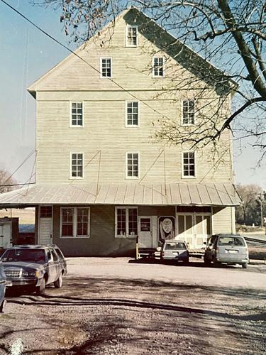 'We cooked a lot of chicken': As he retires, barbecue master George ...
