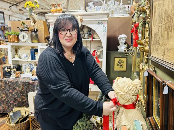 Vintage dealer offers one-of-kind treasures | Nvdaily | nvdaily.com