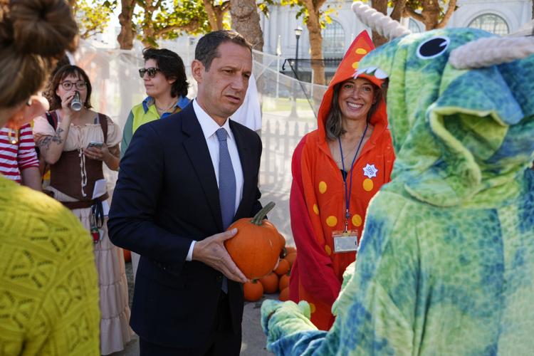 One of San Francisco's most troubled neighborhoods brings a pumpkin patch to its children ...