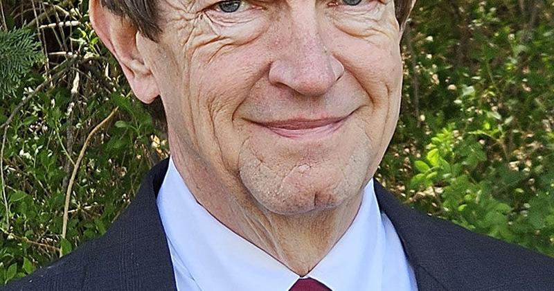 Carter, Henry win GOP nod to run for Warren County supervisors ...