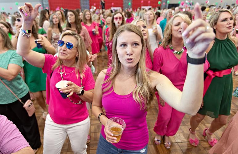 Sold-out Bloomers Luncheon a ladies-only blast | Nvdaily | nvdaily.com