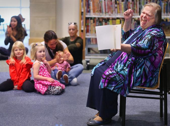 'Miss Donna' retires Friday after 36 years as a children's librarian ...