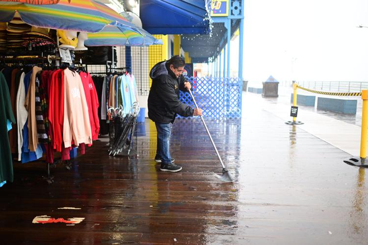 Powerful holiday storm lashes Southern California and brings flash ...